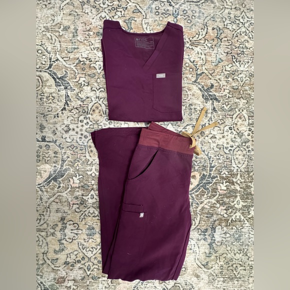 Figs | Other | Figs Purple Catarina One Pocket Scrub Top And Cargo ...